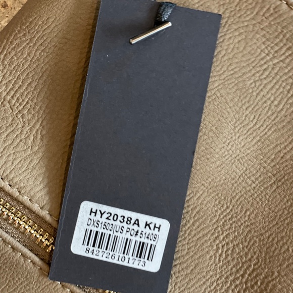 Deluxity | Bags | Nwt Deluxity Crossbody Bag Purse With Tassel Taupe ...